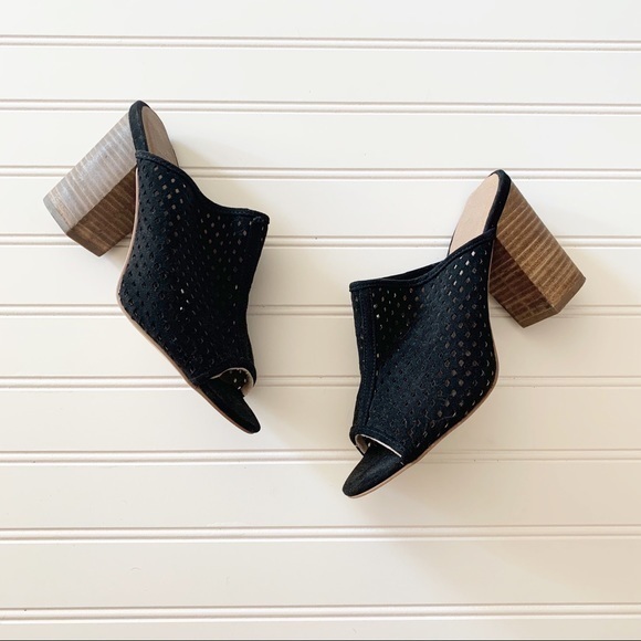 14th & Union | Shoes | 4th Union Black Lasercut Peep Toe Block Heels ...